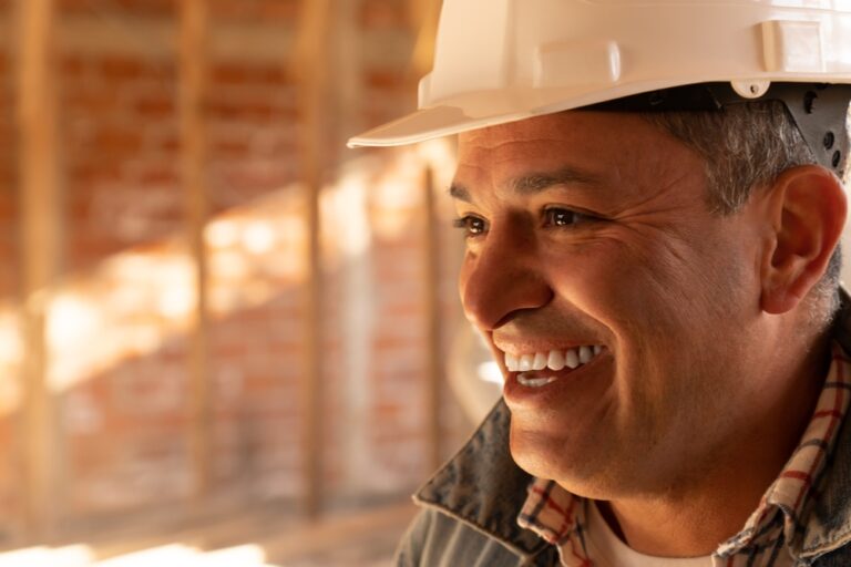Immigrant Labor in Construction: Top U.S. Cities & States [2025 Edition]
