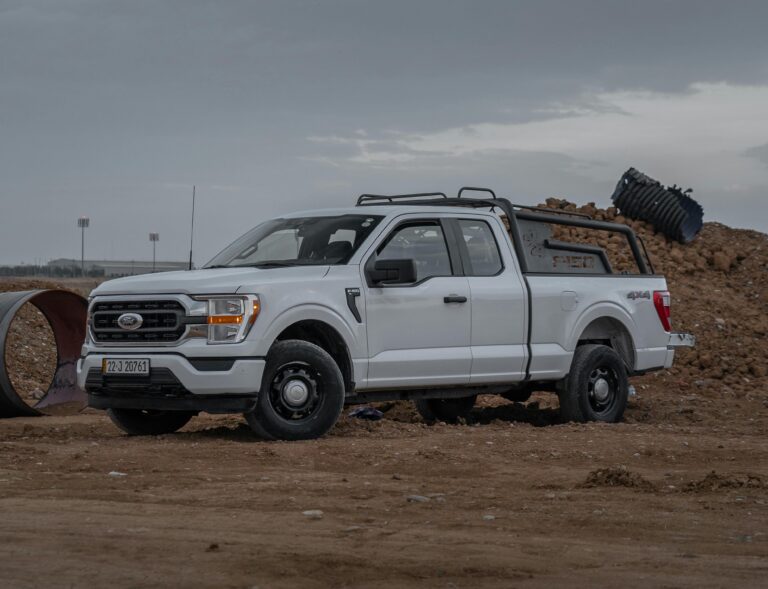 Commercial Auto vs. Truck Insurance: Which Do You Need?